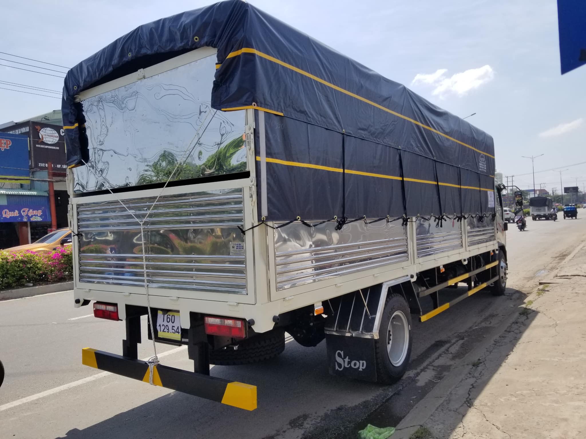 GIÁ XE TẢI THÙNG MUI BẠT CÁC LOẠI - Ô Tô Phú Mẫn - Đại Lý Xe Tải Miền ...